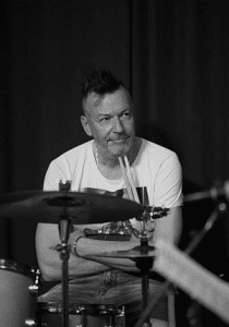 „Ich will sowieso nie picken bleiben“ – ALEX DEUTSCH im mica-Interview ...